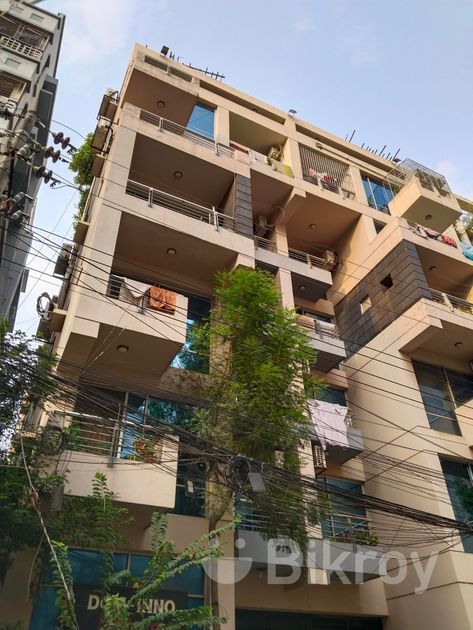 1500 sft South Facing Flat | Bikroy