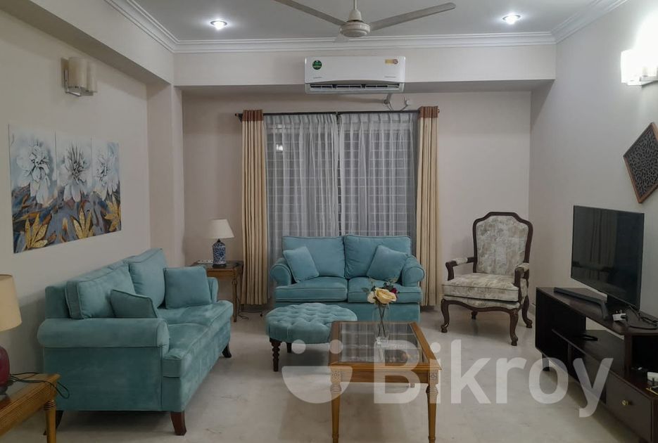 2150SQFT LUXURIOUS FURNISHED READY APARTMENT RENT AT BARIDHARA ZONE | Bikroy