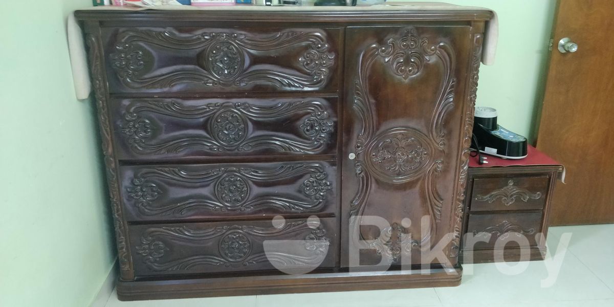 4 +1 Wardrobe Made from Seghun Wood for Sale in Chawkbazar | Bikroy