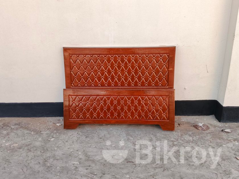 4.5'*7' Semi Double Chittagong Segun Kather Notun Bed for Sale in Mirpur | Bikroy