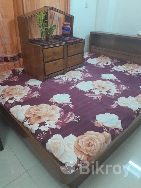 7/5 feet bed +2 side table segun khat for Sale in Basundhara | Bikroy