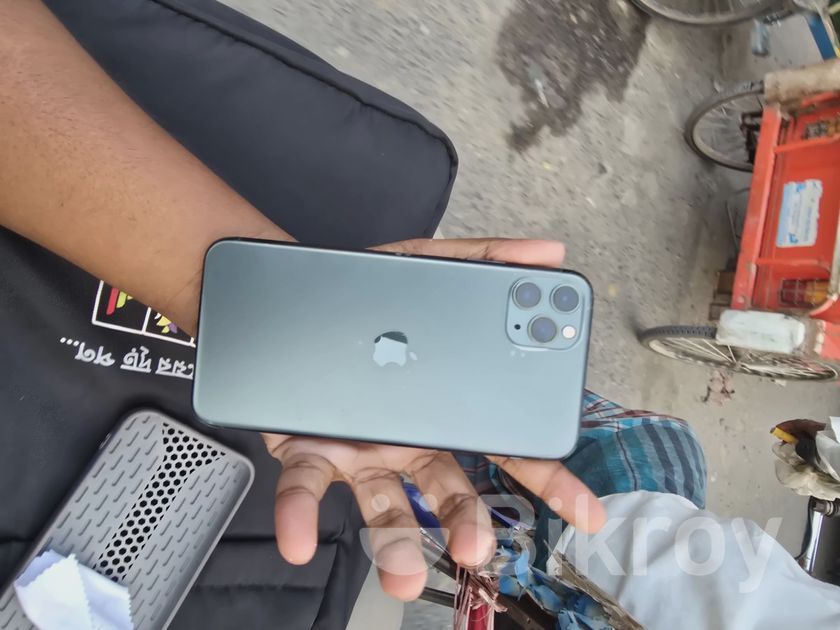 Apple iPhone 11 Pro Max . (Used) for Sale in Jatrabari | Bikroy