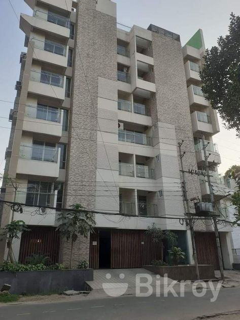 Banani-(DOHS), 8- Storied building for sell- | Bikroy