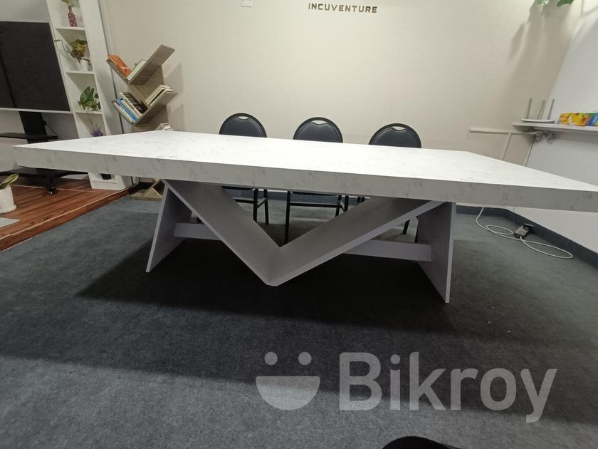 Beautiful conference table in Gulshan | Bikroy