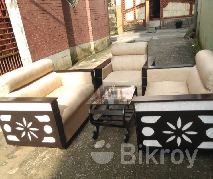 Box Sofa set With Tea Table Offer Price বিক্রি in মিরা বাজার | Bikroy