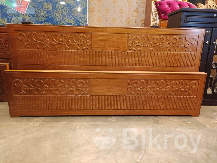 CANADIAN OAK VENEER BED 5/7 & 6/7 FEET. M # 382 in মিরপুর | Bikroy