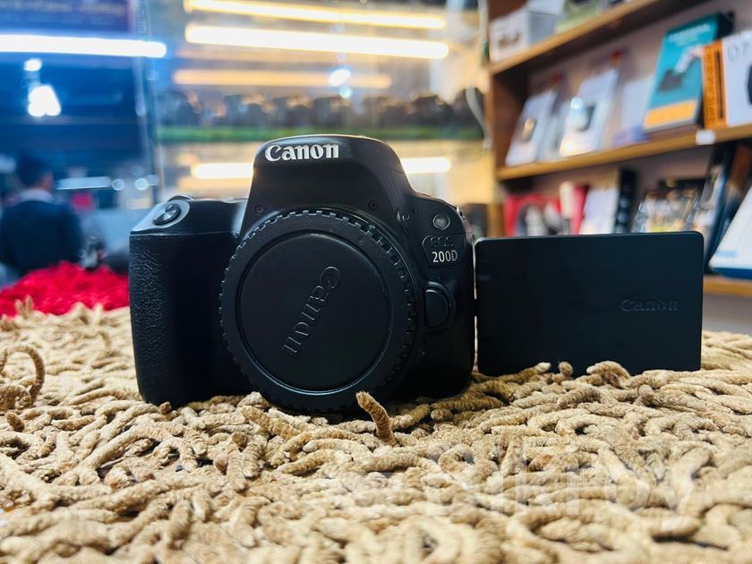 Canon 200D body offer বিক্রি | লালখান বাজার | Bikroy
