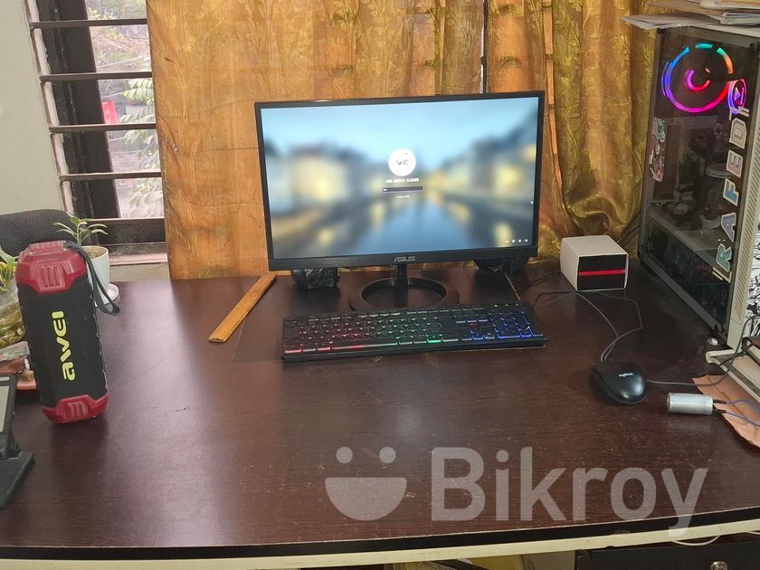 computer table 3 feet by 5 for Sale in Mirpur | Bikroy
