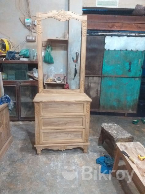 Dressing table for sell for Sale in Mirpur | Bikroy