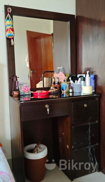 Dressing Table/ Vanity Table for Sale in Gazipur | Bikroy