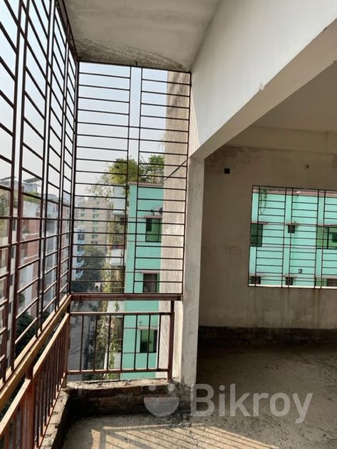For Immediate Sale - Boshundhara F Block, Prime Location | Bikroy