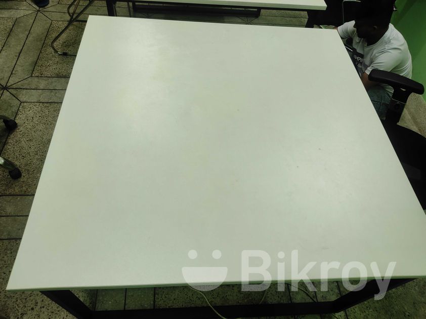 GRID Quad Table for Sale in Banasree | Bikroy