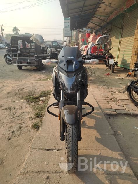 Honda X Blade BLACK 2024 for Sale | Dumuria | Bikroy