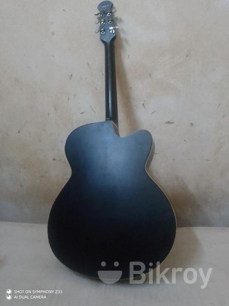 Indian Signatur Guitar আর্জেন্ট sell in Mohammadpur | Bikroy