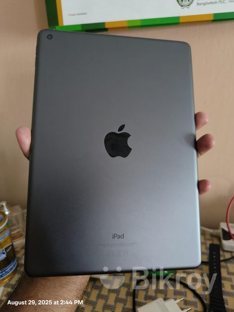 iPad 9th Gen from UK for Sale in New Market | Bikroy