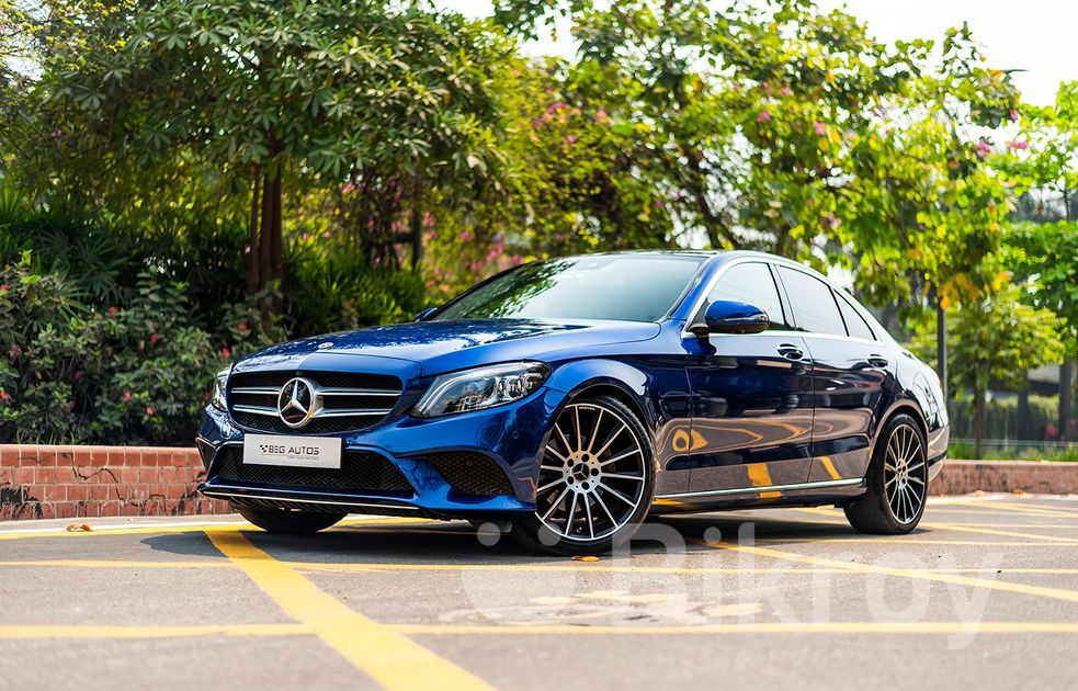 Mercedes-Benz C200 In Brilliant Blue 2021 for Sale in Baridhara | Bikroy