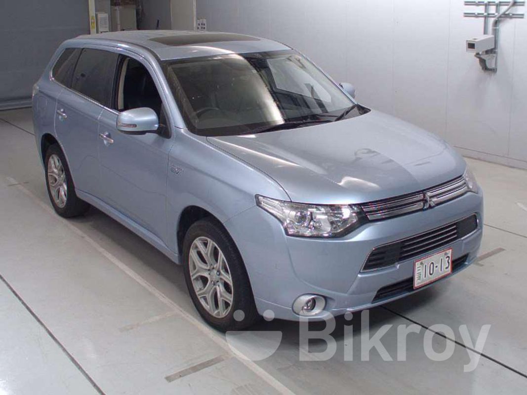 Mitsubishi Outlander PHEV.2.0L.Sunroof 2013 for Sale in Agrabad | Bikroy