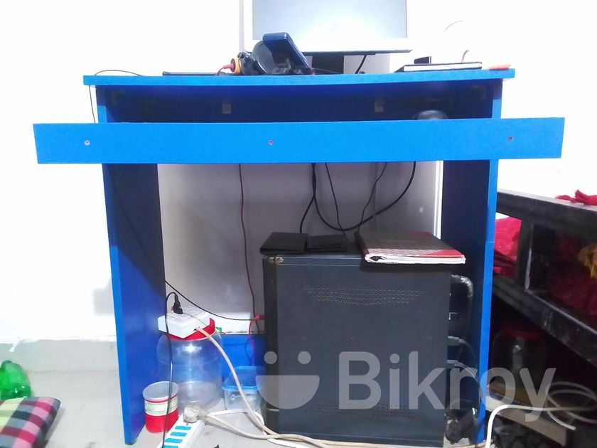 Nice computer table in Mirpur | Bikroy
