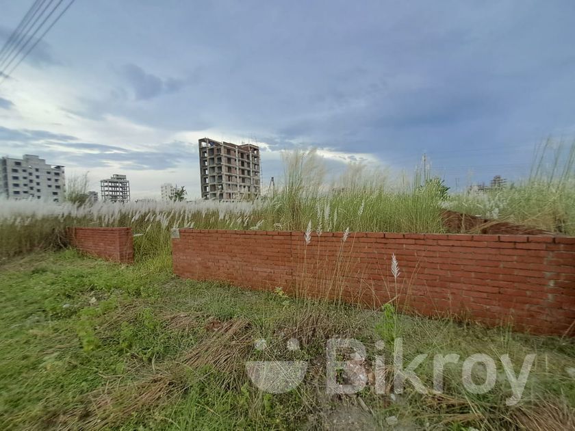 Nikunja =2 ( 60+30+30)feet corner plot SELL | Bikroy