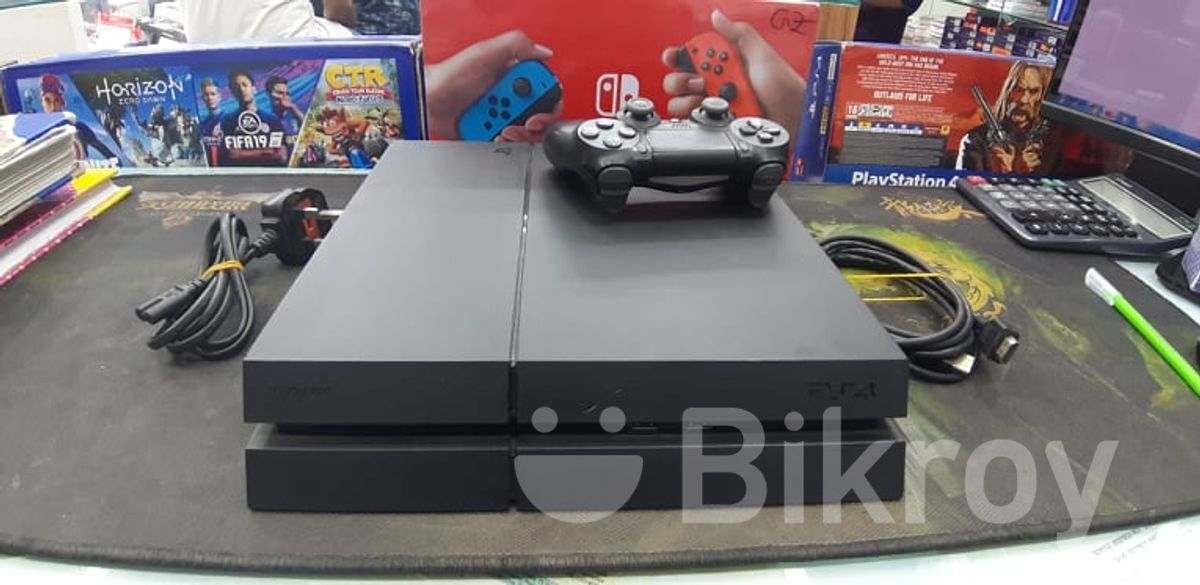 PS4 FAT 1TB & 500Gb Slim available best price for Sale in Farmgate | Bikroy