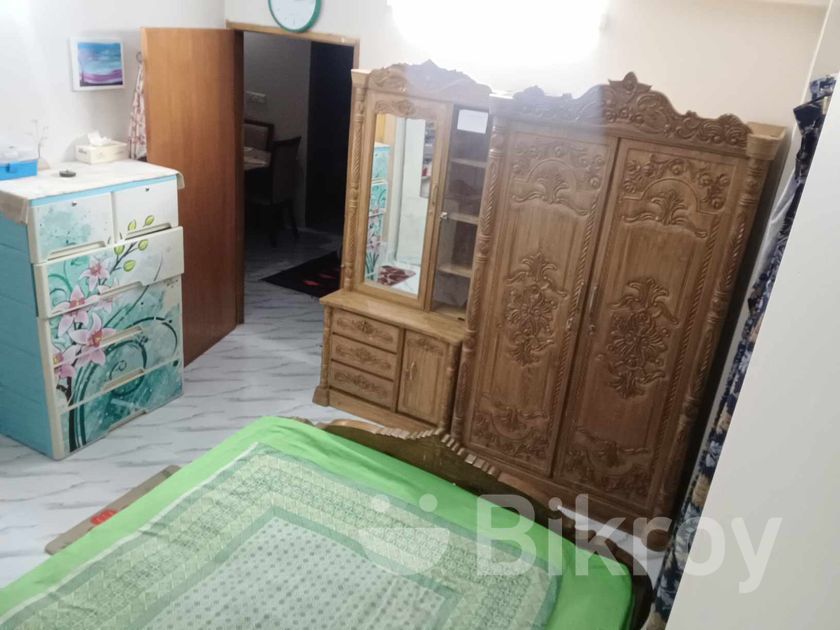 Segun wood 4/6.4 ft Almirah for Sale in Basabo | Bikroy