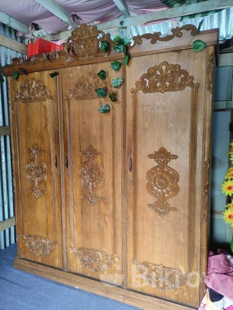 Segun Wood Furniture's (Almirah,,Dining table) Combo sale in Gopalganj ...