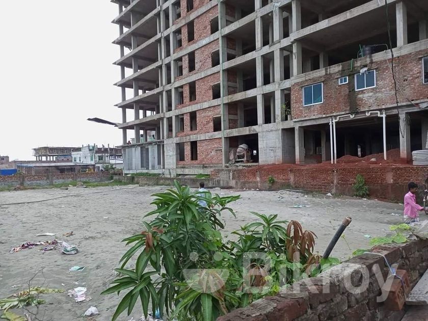 Shares of land under construction will be sold in North Badda | Bikroy