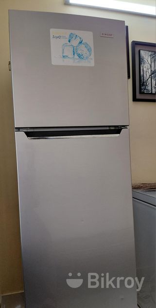 Singer Refrigerator, 251 Ltr Capacity, Used. for Sale in Dhanmondi | Bikroy