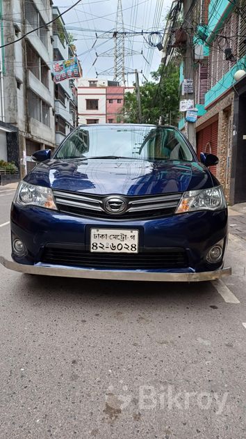 Toyota Axio . 2012 for Sale in Rampura | Bikroy
