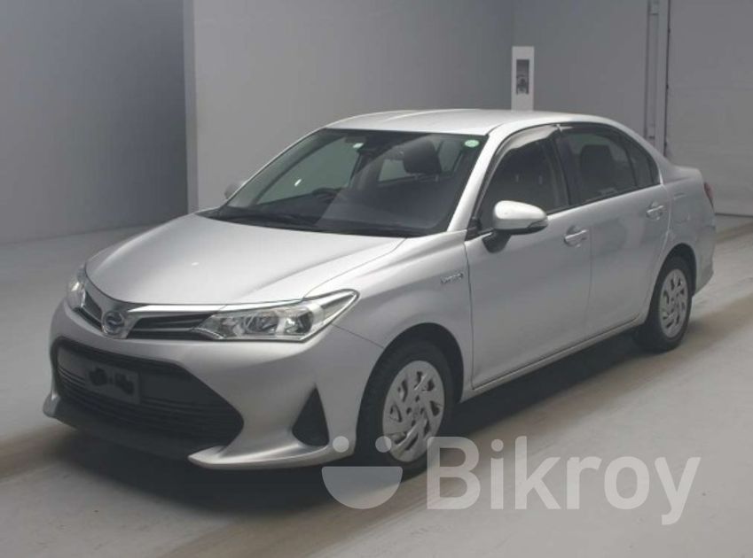 Toyota Axio EX HYBRID SILVER 2020 for Sale in Baridhara | Bikroy