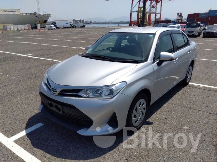Toyota Axio EX HYBRID SILVER 2020 for Sale in Baridhara | Bikroy