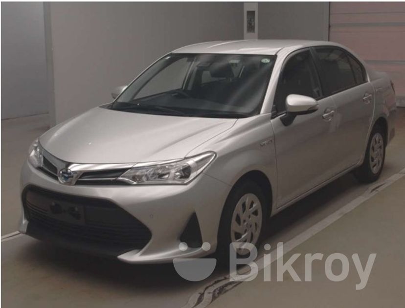 Toyota Axio Ex Hybrid Silver Clr 2020 for Sale in Baridhara | Bikroy