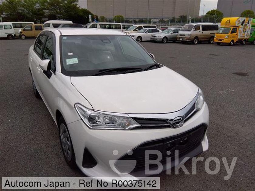 Toyota Axio Ex Non Hybrid White 2021 for Sale in Baridhara | Bikroy