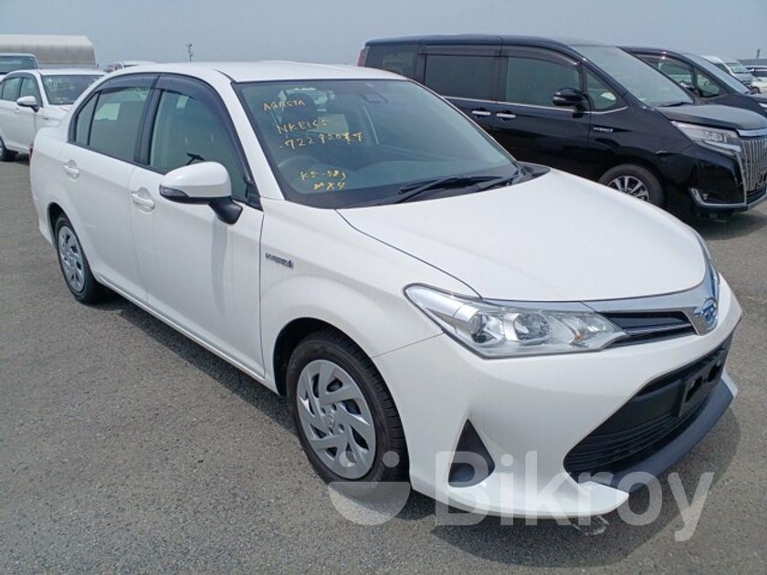 Toyota Axio EX PKG HYBRID WHITE 2020 for Sale in Baridhara | Bikroy