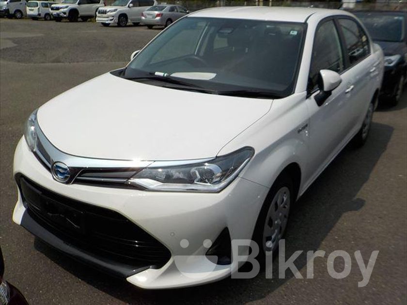 Toyota Axio G LED LIMITED HYBRID 2018 for Sale in Agrabad | Bikroy