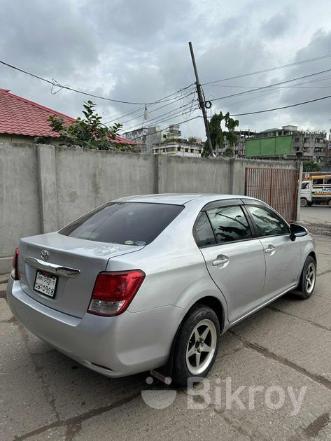 Toyota Axio . 2012 for Sale in Wari | Bikroy