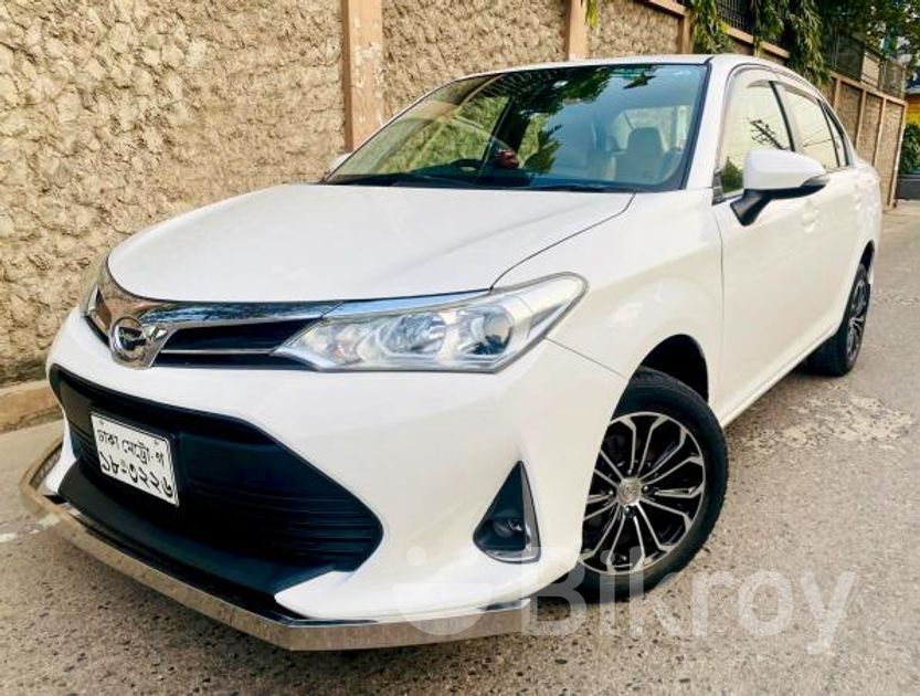 Toyota Axio New Shape.Fresh Con. 2018 for Sale in Baridhara | Bikroy