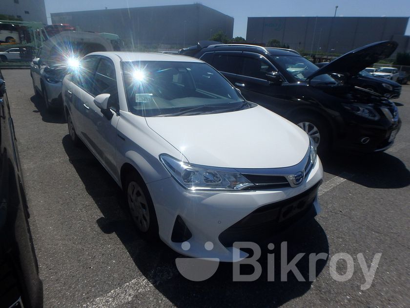 Toyota Axio x hybrid whit 2019 for Sale in Paltan | Bikroy