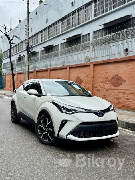 Toyota C-HR G LED Pearl 2020 for Sale in Elephant Road | Bikroy