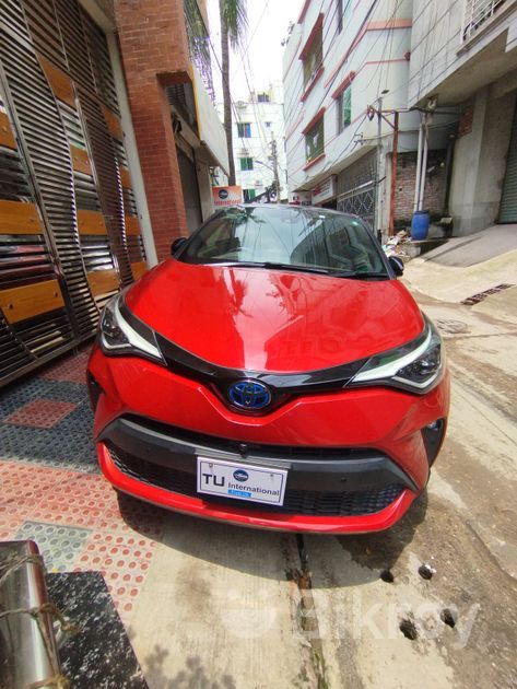 Toyota C-HR TWO TON COLOR 360 2019 for Sale in Baridhara | Bikroy