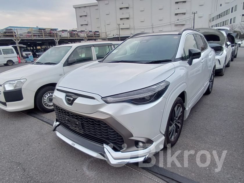 Toyota Corolla Cross Z LEATHER Moonroof 2024 for Sale in Baridhara | Bikroy