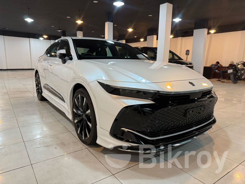 Toyota Crown CROSS OVER HYBRID 2022 for Sale in Baridhara | Bikroy