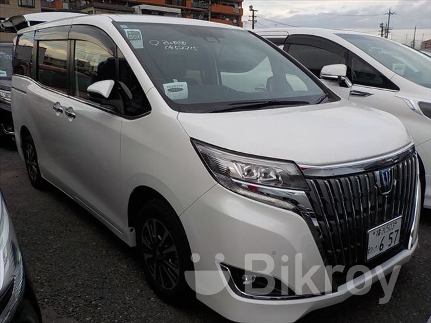 Toyota Esquire GI PKG 2020 for Sale in Baridhara | Bikroy