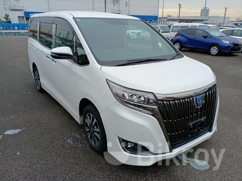Toyota Esquire GI PREM.HYBRID PEARL 2020 for Sale in Baridhara | Bikroy