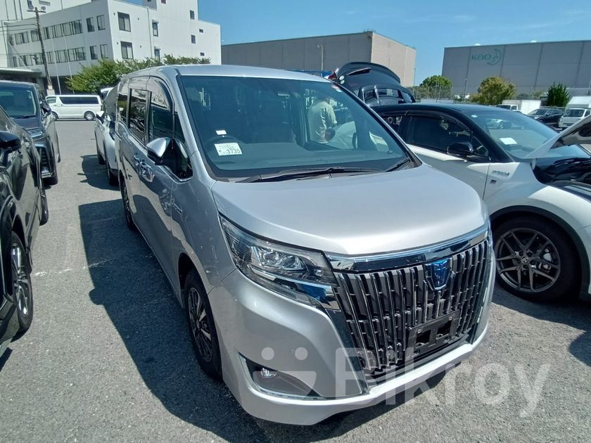 Toyota Esquire GI PREMIUM HYB 2020 for Sale in Agrabad | Bikroy