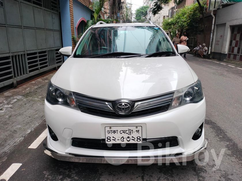 Toyota Fielder . 2013 for Sale in Mohammadpur | Bikroy