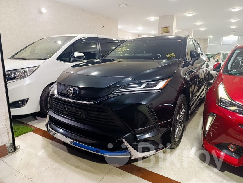 Toyota Harrier Z LEATHER NON HYBRID 2021 for Sale in Baridhara | Bikroy