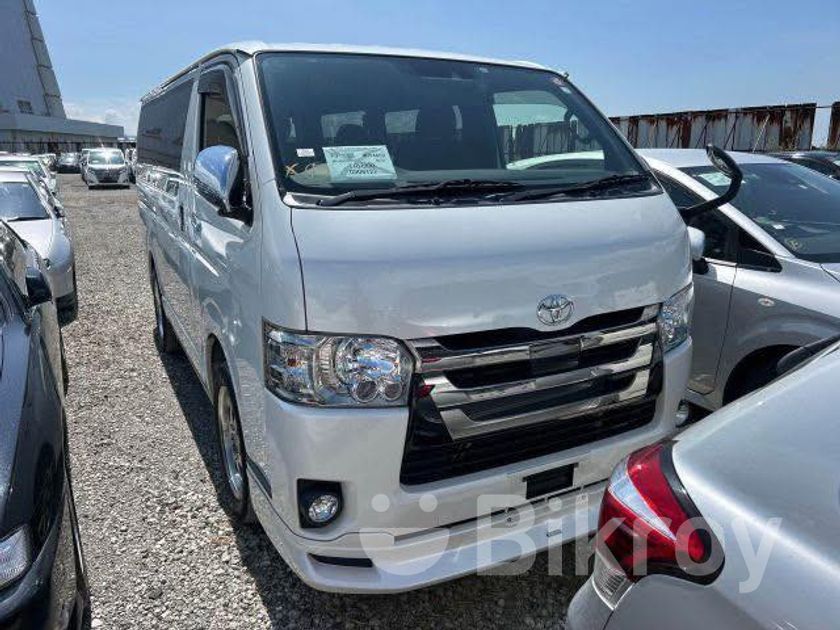 Toyota Hiace super GL 2020 for Sale in Malibag | Bikroy