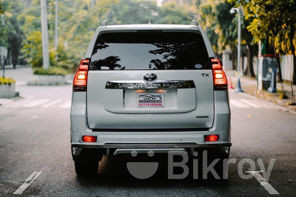 Toyota Land Cruiser Prado TXL 2020 for Sale in Bashundhara | Bikroy