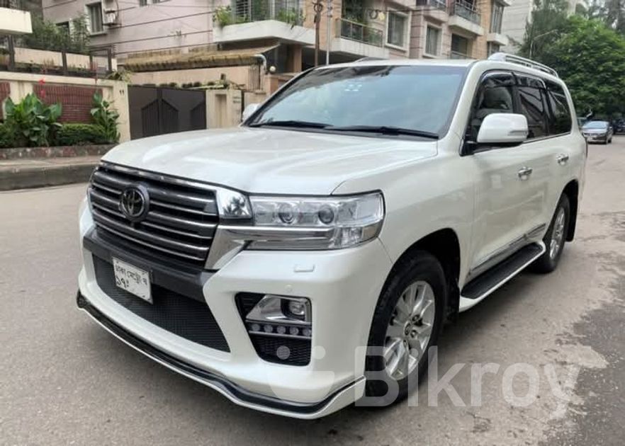 Toyota Land Cruiser ZX V8 PETROL WALD 2016 বিক্রি | বসুন্ধরা | Bikroy